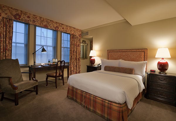 Read Our Washington, DC Hotel Reviews - The Henley Park Hotel